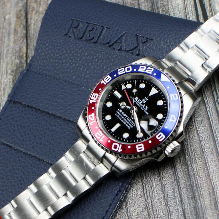 Relax Red & Blue GMT - Relax by Atelier Perpetuel