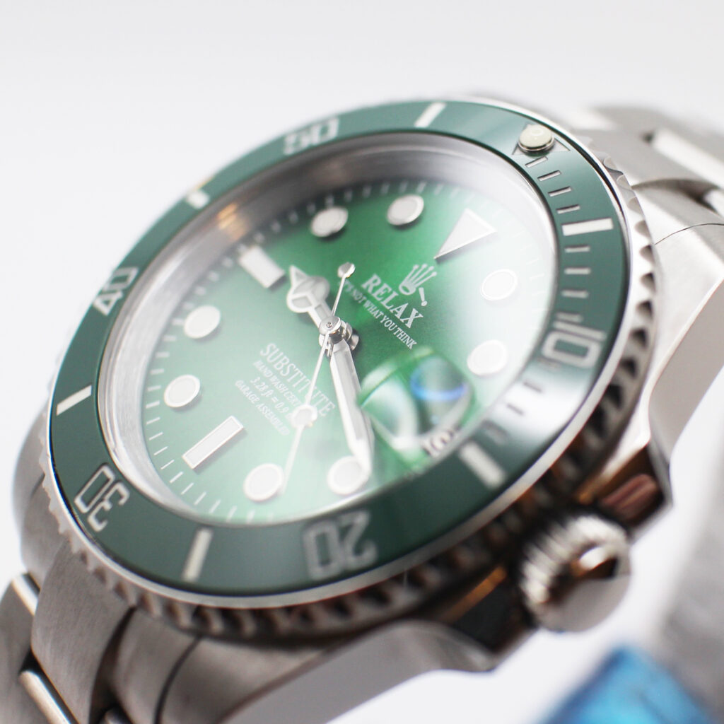 Relax Sub Diver Hulk – Relax by Atelier Perpetuel