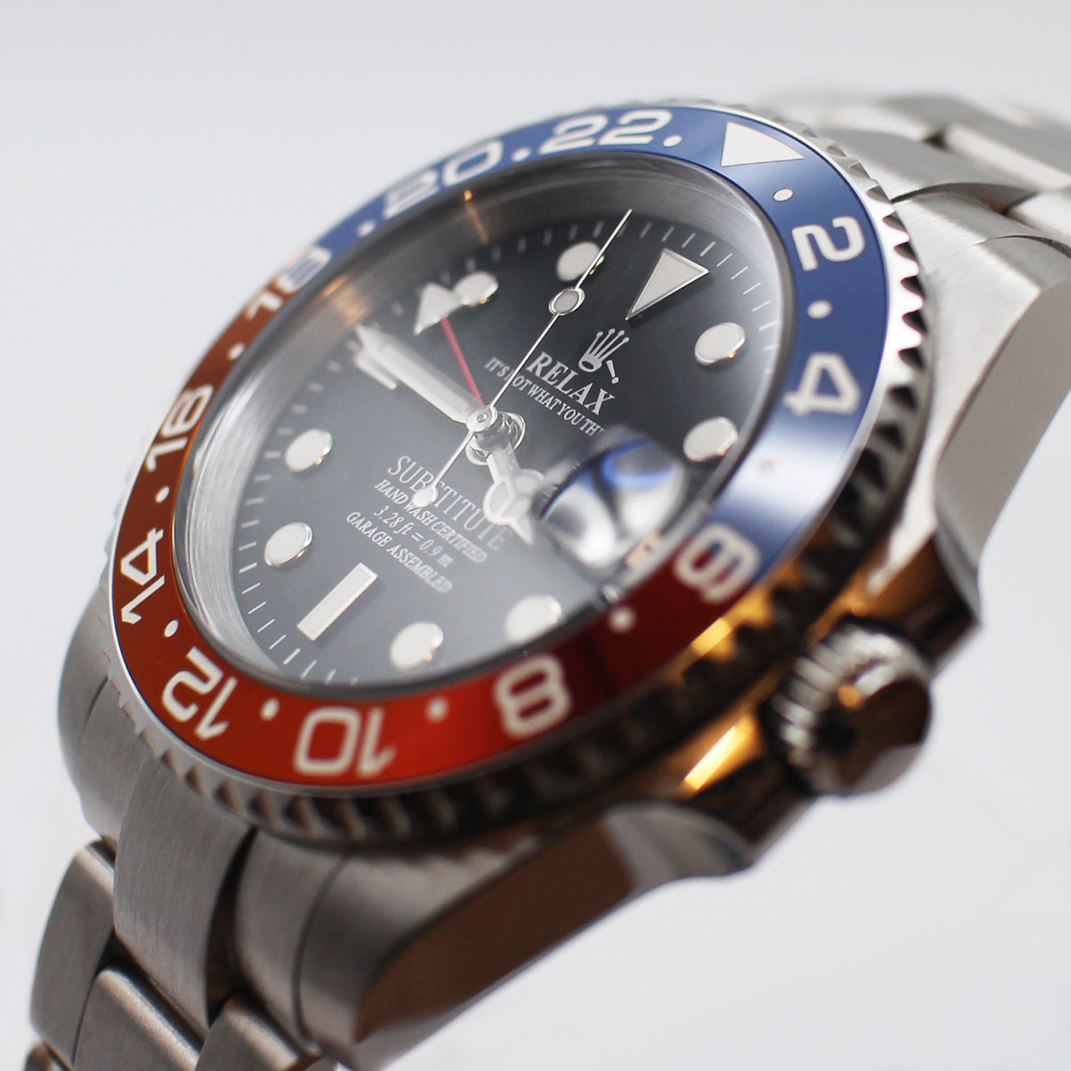 Relax Red & Blue Pepsi GMT – Relax by Atelier Perpetuel