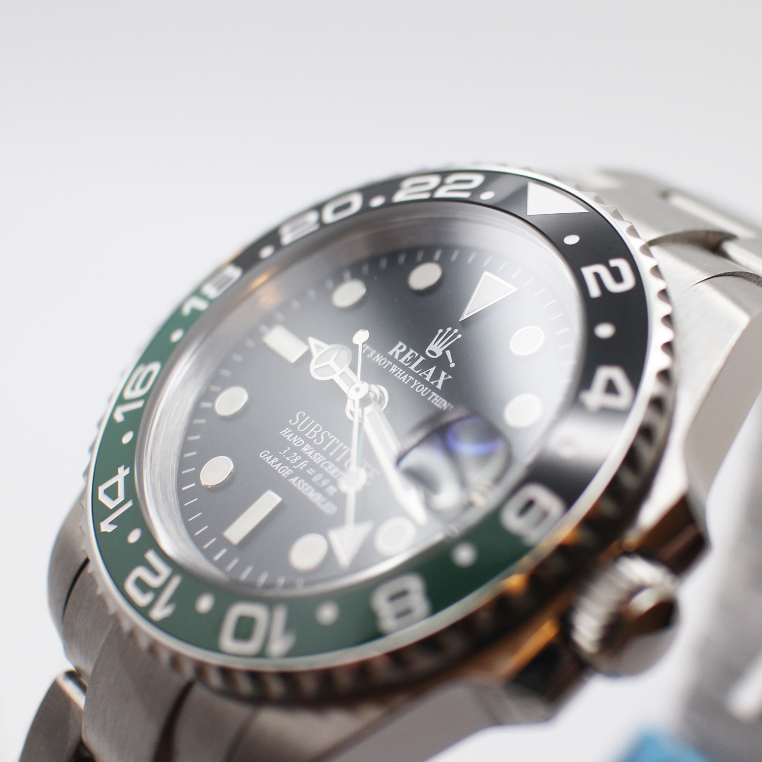 Relax Green & Black Sprite GMT – Relax by Atelier Perpetuel