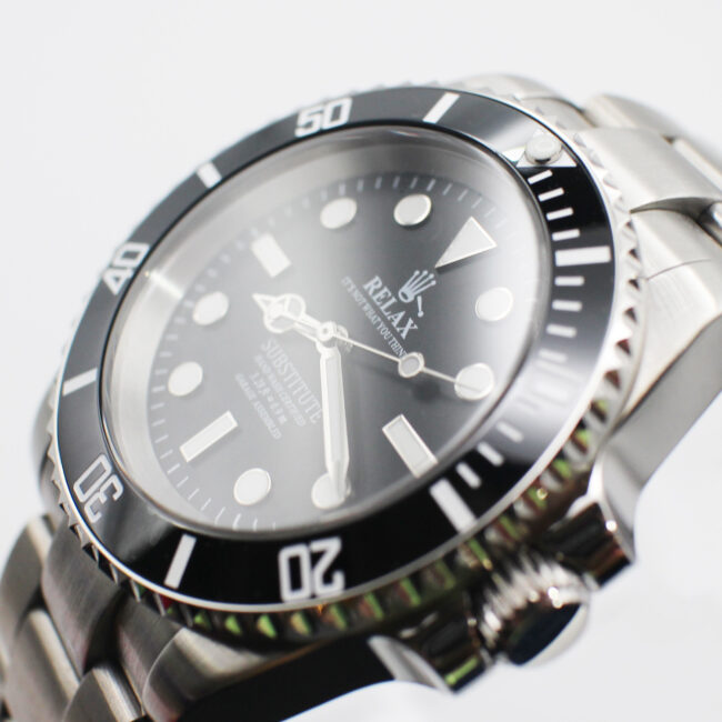 Relax Black Sub Diver No Date – Relax by Atelier Perpetuel